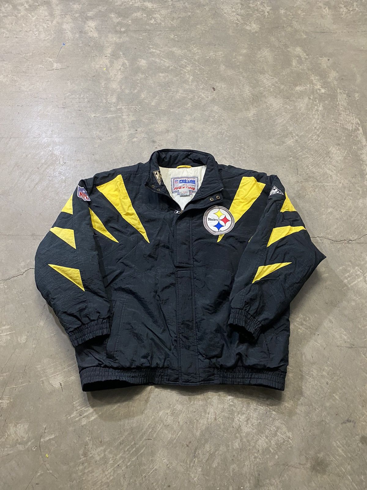 Vintage Vintage 90’s Apex One Steelers Shark Tooth Puffer Jacket | Grailed