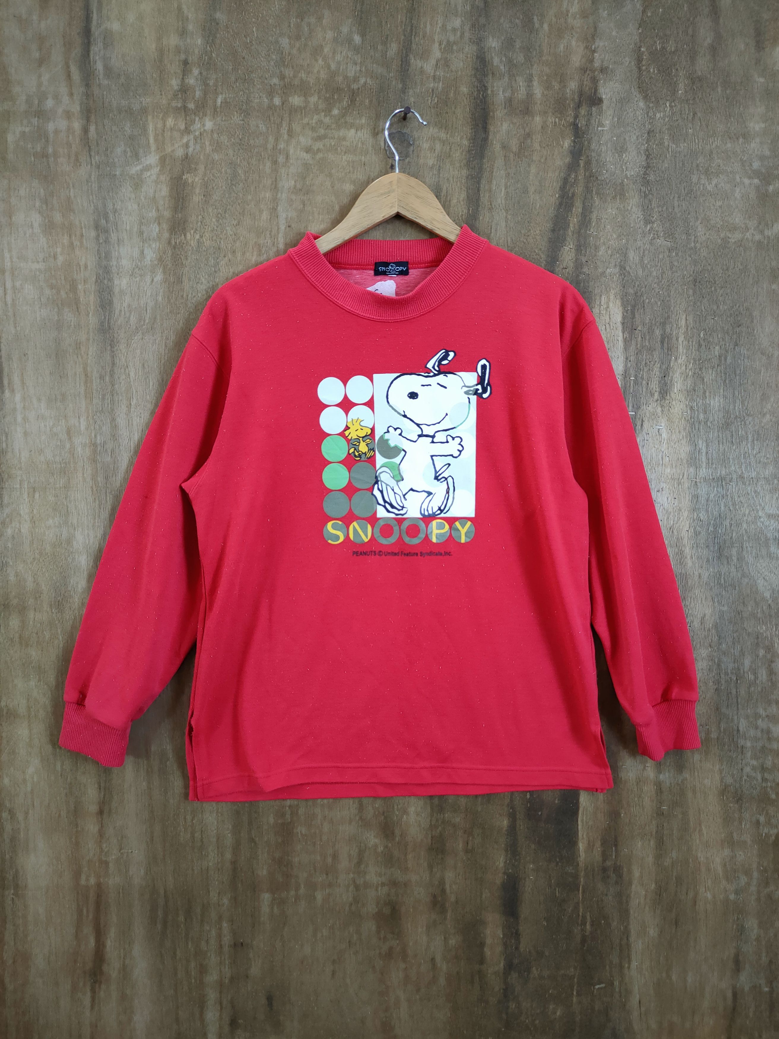 Vintage Snoppy peanuts sweatshirt red vintage movie #6123 | Grailed