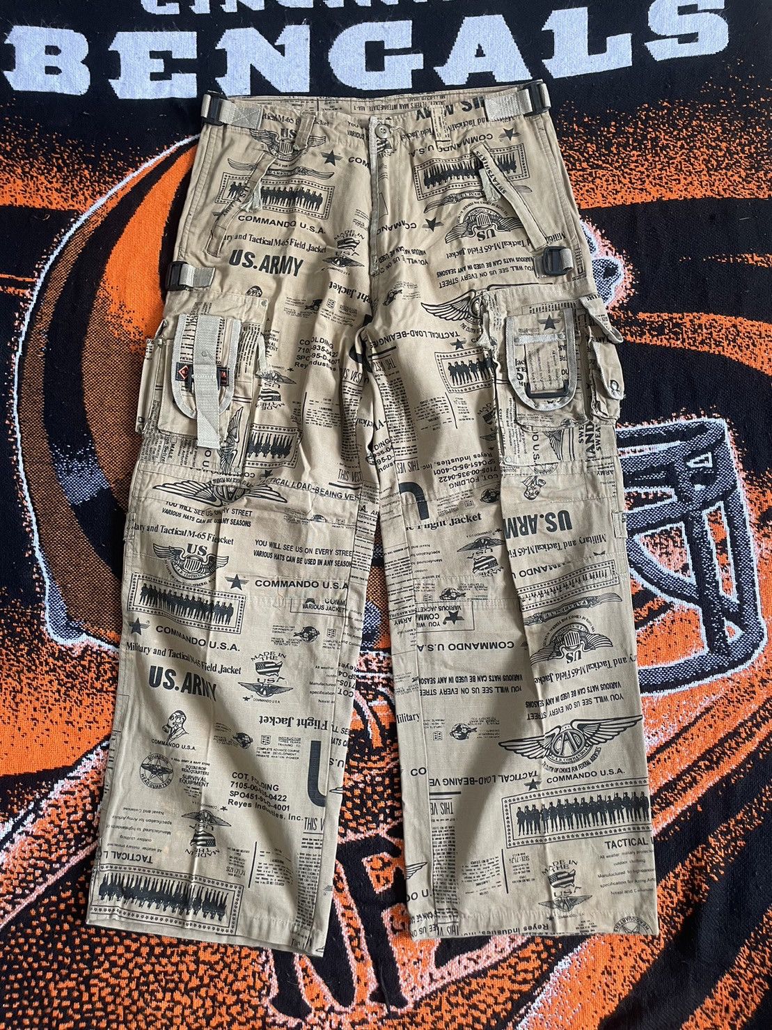 Military AOP military cargo pants Commando USA | Grailed