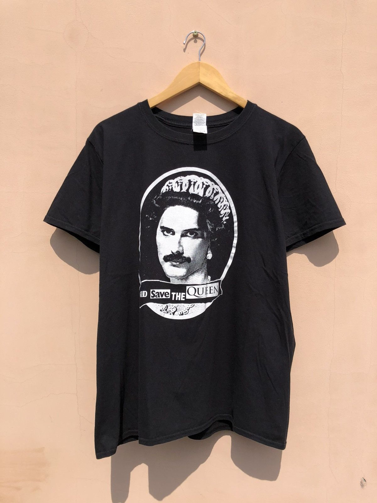 Band Tees × Vintage Vintage 2000s Queen Freddie Mercury God Save The 0516