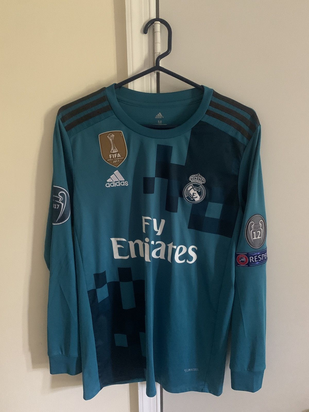 Real Madrid Ronaldo 17/18 third kit | all UCL patches | Grailed