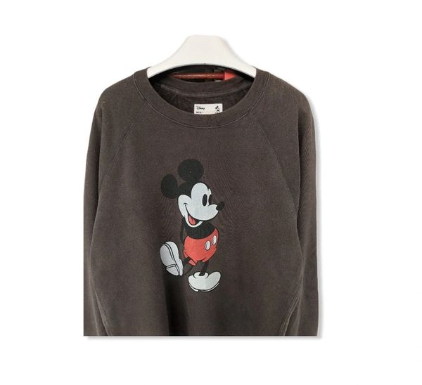 Uniqlo Uniqlo Disney Mickey Mouse Stands Sweatshirt | Grailed