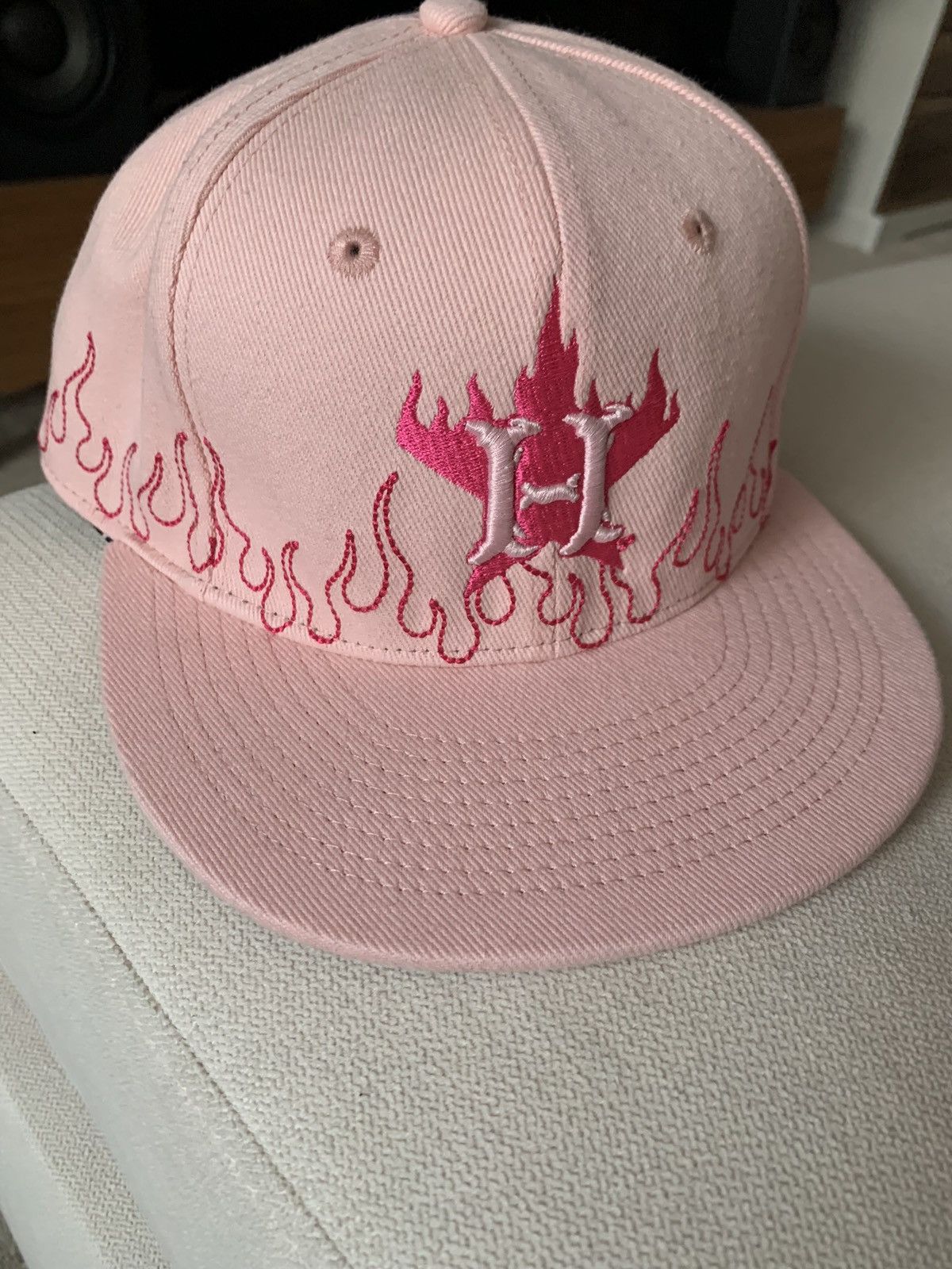 New Era LOSO NYC - Houston Bones Pink Fitted - 7 1/8 | Grailed