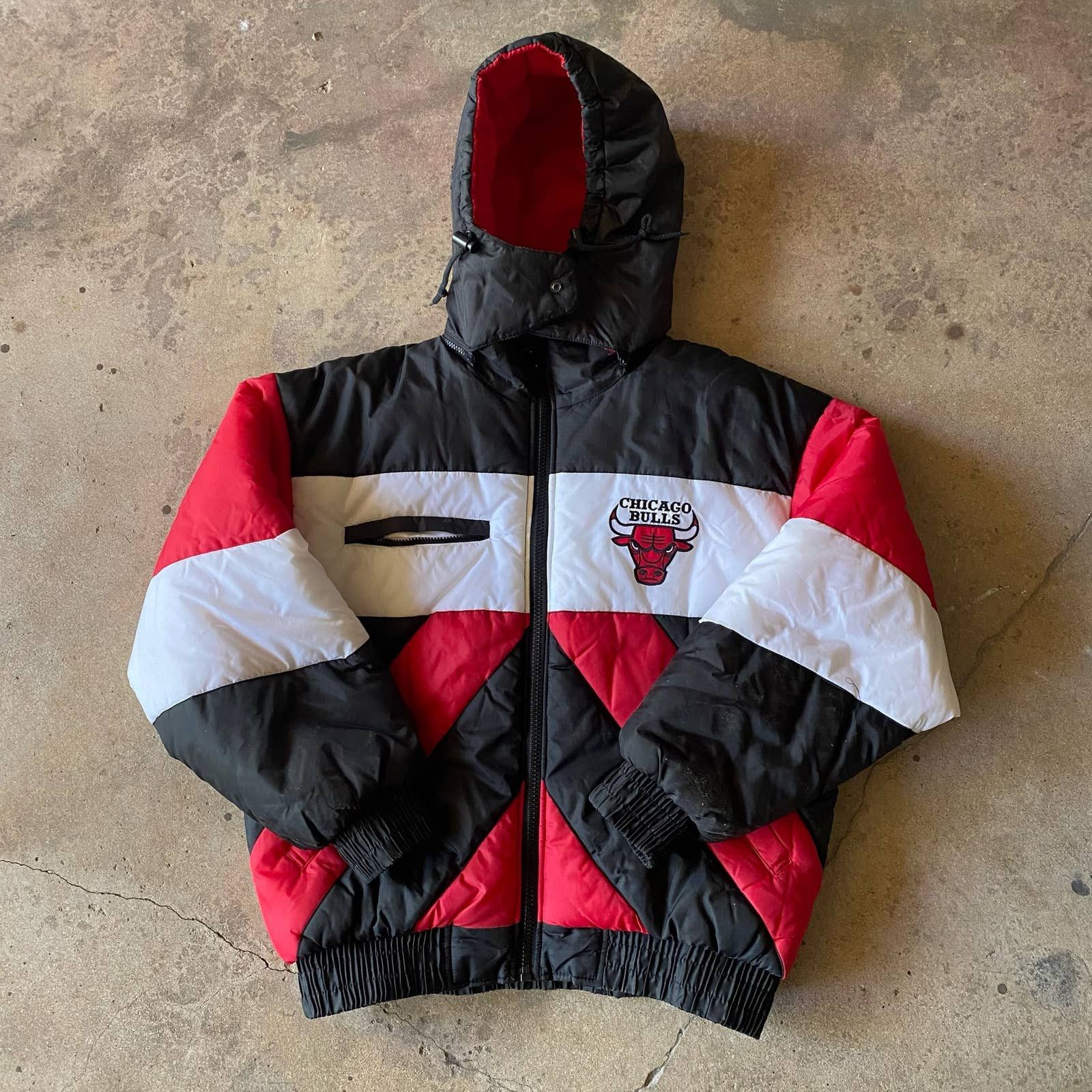 Vintage Vintage Pro Player Chicago Bulls Puffer Jacket | Grailed