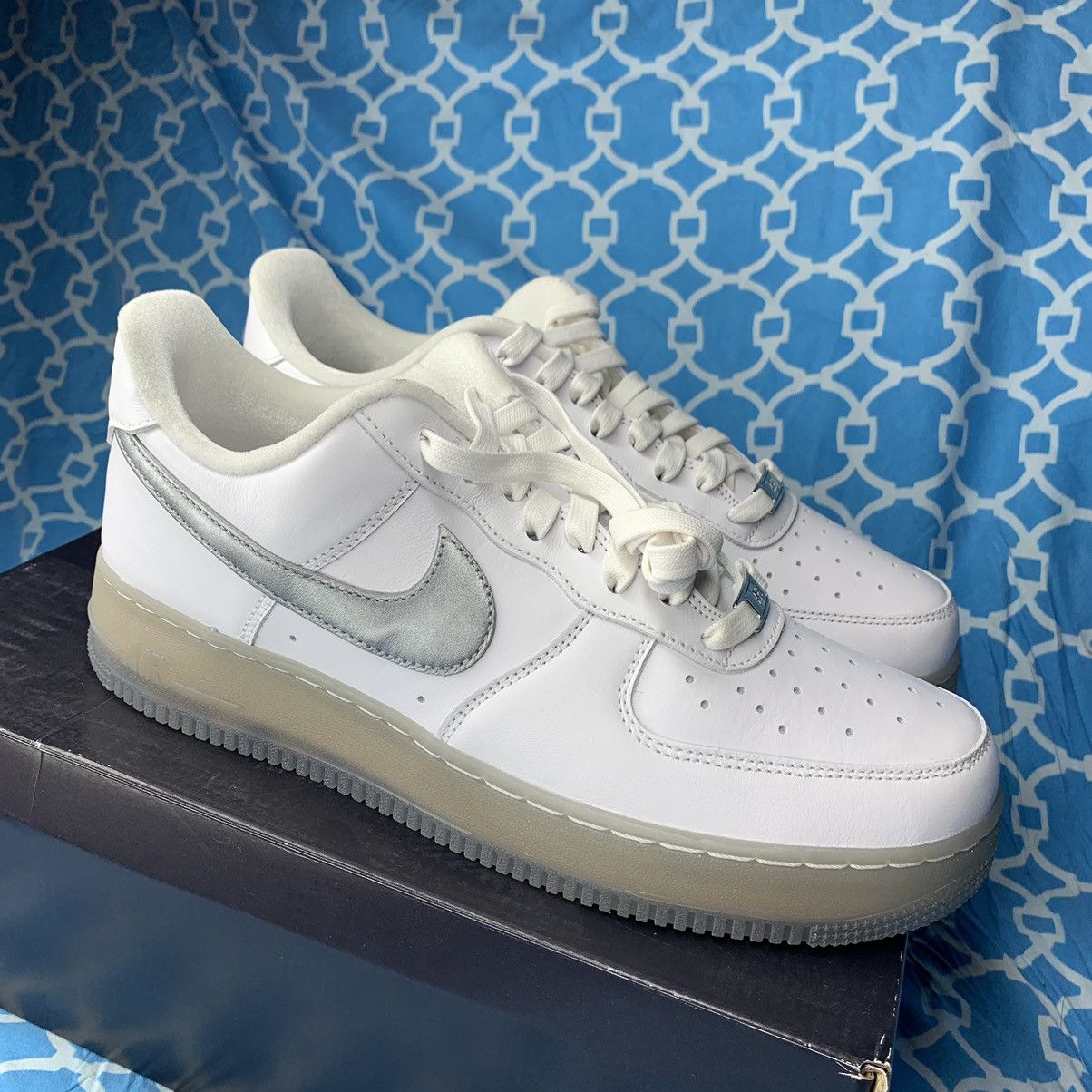 Nike Nike Men’s 10 Air Force 1 ‘07 premium white metallic silver | Grailed