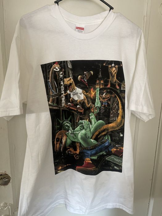 Supreme Supreme dinosaurs in New York tee | Grailed