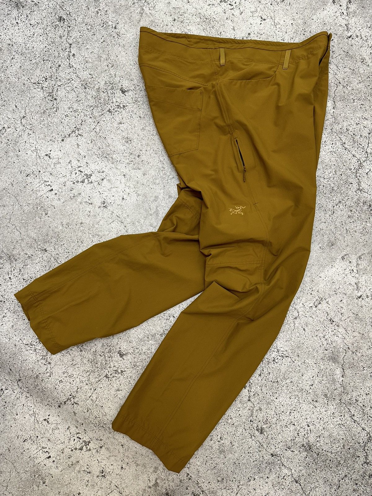 Arc'Teryx ARCTERYX NYLON CARGO PANTS | Grailed