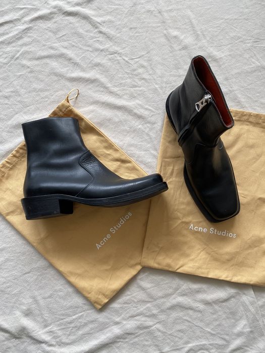 Acne Studios Acne Studios Men's Black Square-Toe Leather Ankle Boots ...