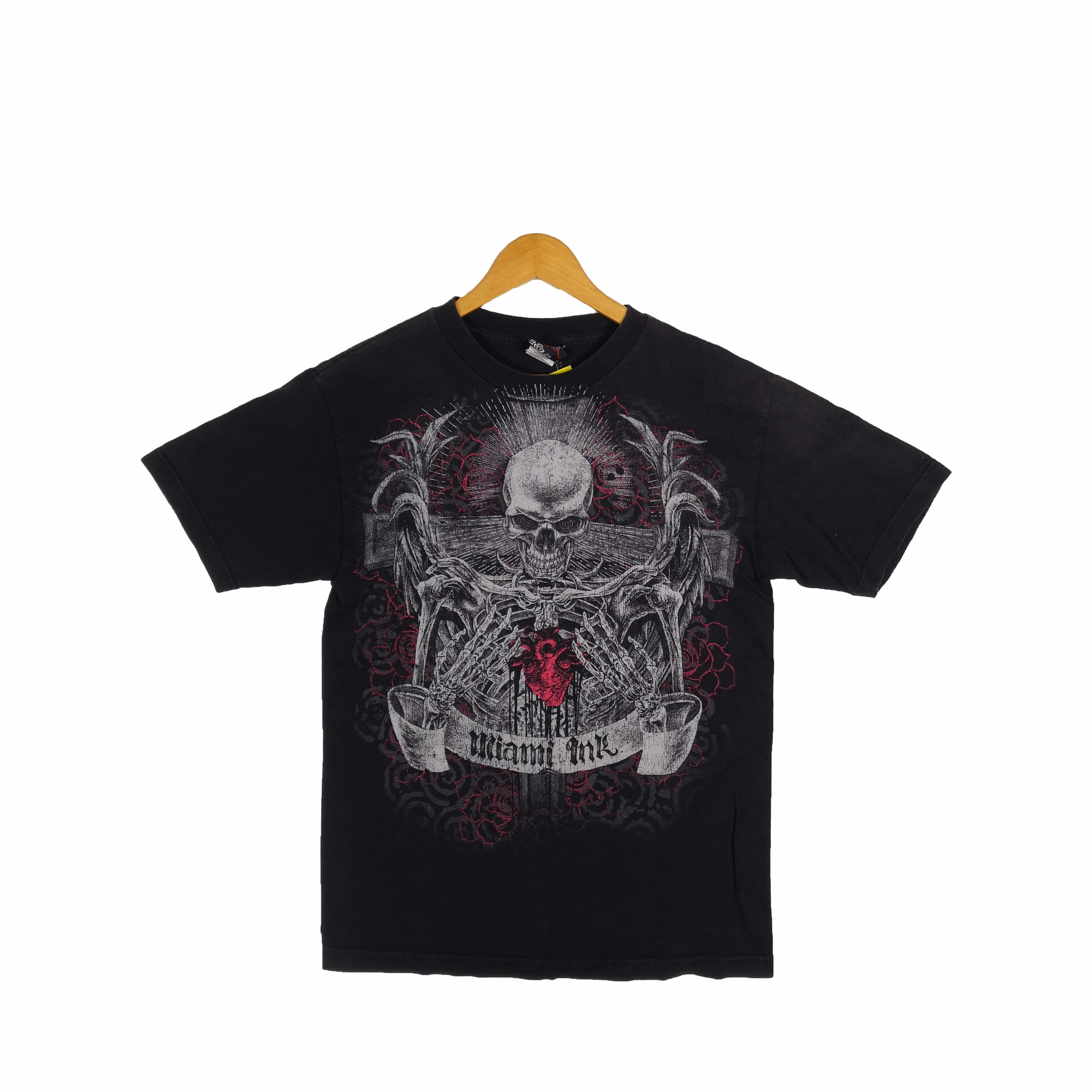 Skulls × Streetwear × Vintage Miami Ink T-Shirt Skulls Tatoo Vintage ...