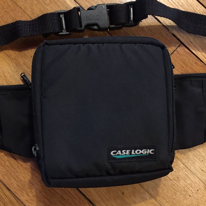 Vintage Vintage 90s Case Logic Portable CD Player Black Fanny Pack ...