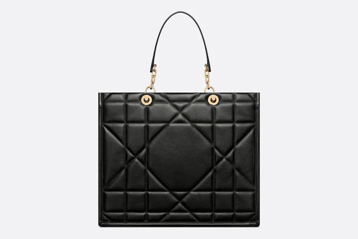 Dior LARGE DIOR ESSENTIAL TOTE BAG | Grailed