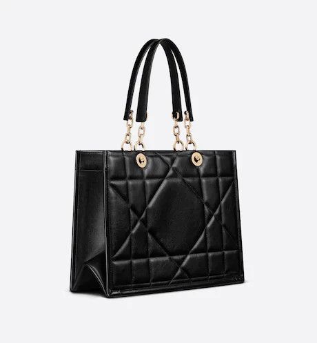Dior MEDIUM DIOR ESSENTIAL TOTE BAG | Grailed