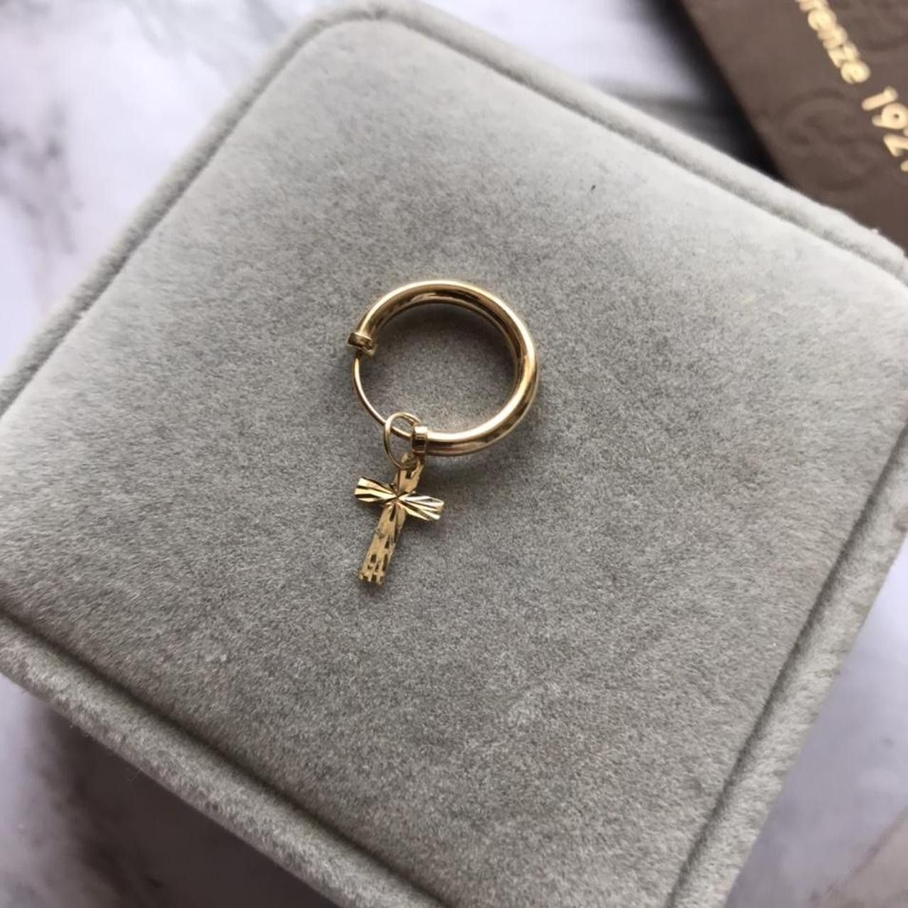 Jewelry 9ct yellow gold cross hoop mens single earring | Grailed