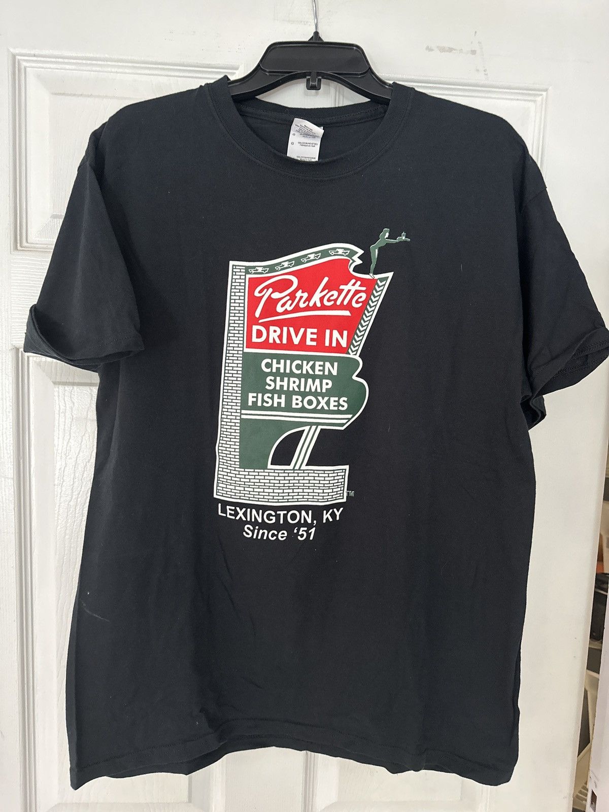 Gildan Parkette drive-in, chicken, shrimp, fish foxes, 1951 | Grailed