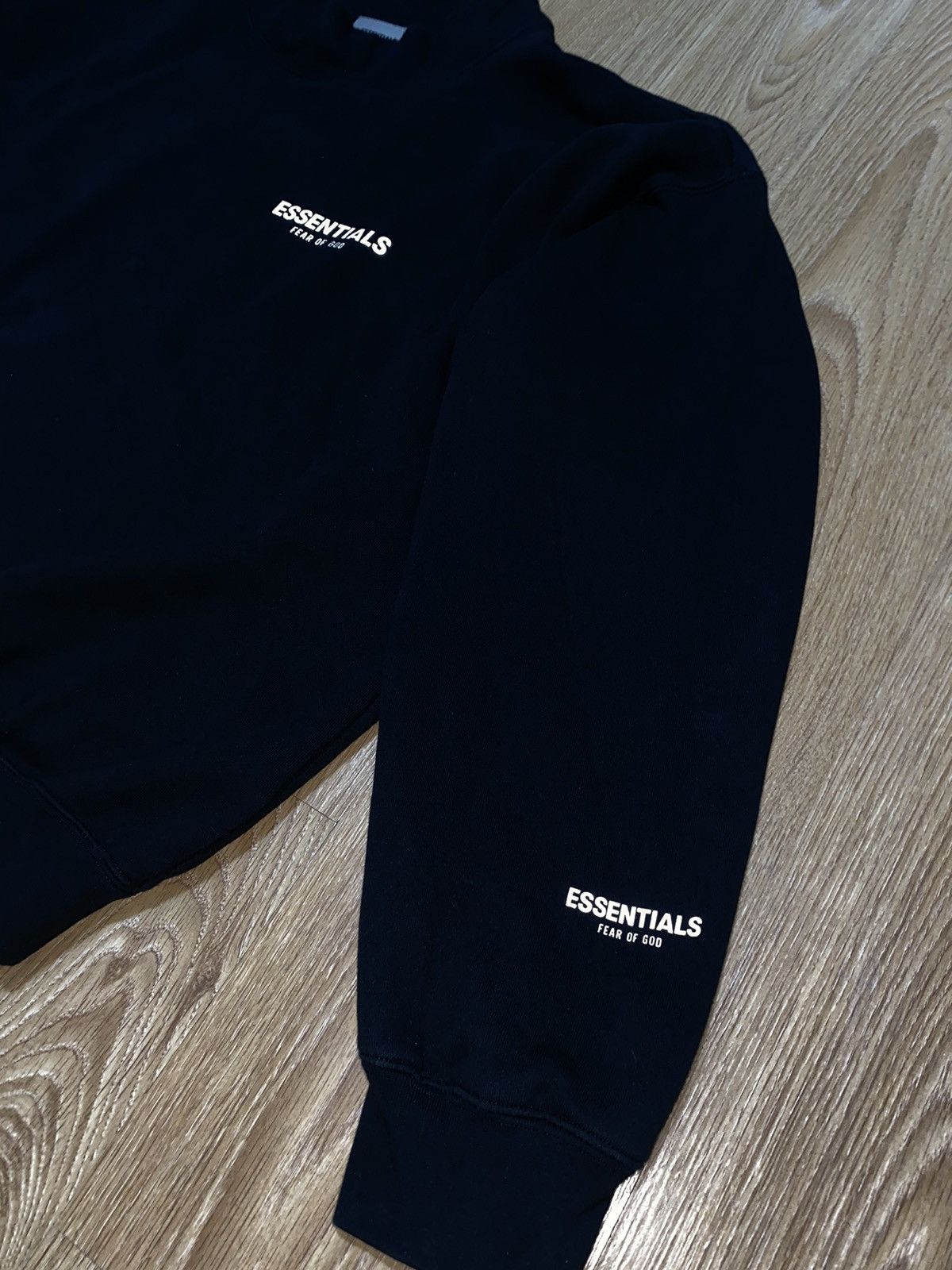 Fear of God Fear of God Essentials sweatshirt logo reflective mock neck ...