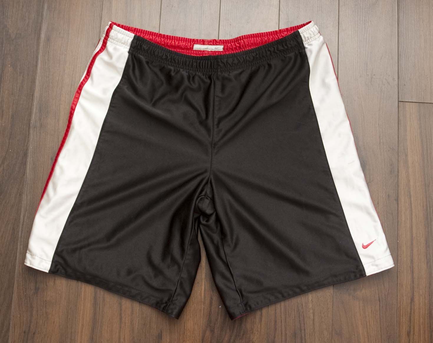 Nike * Nike Shorts Reversible Shiny Red Black Size 36 | Grailed