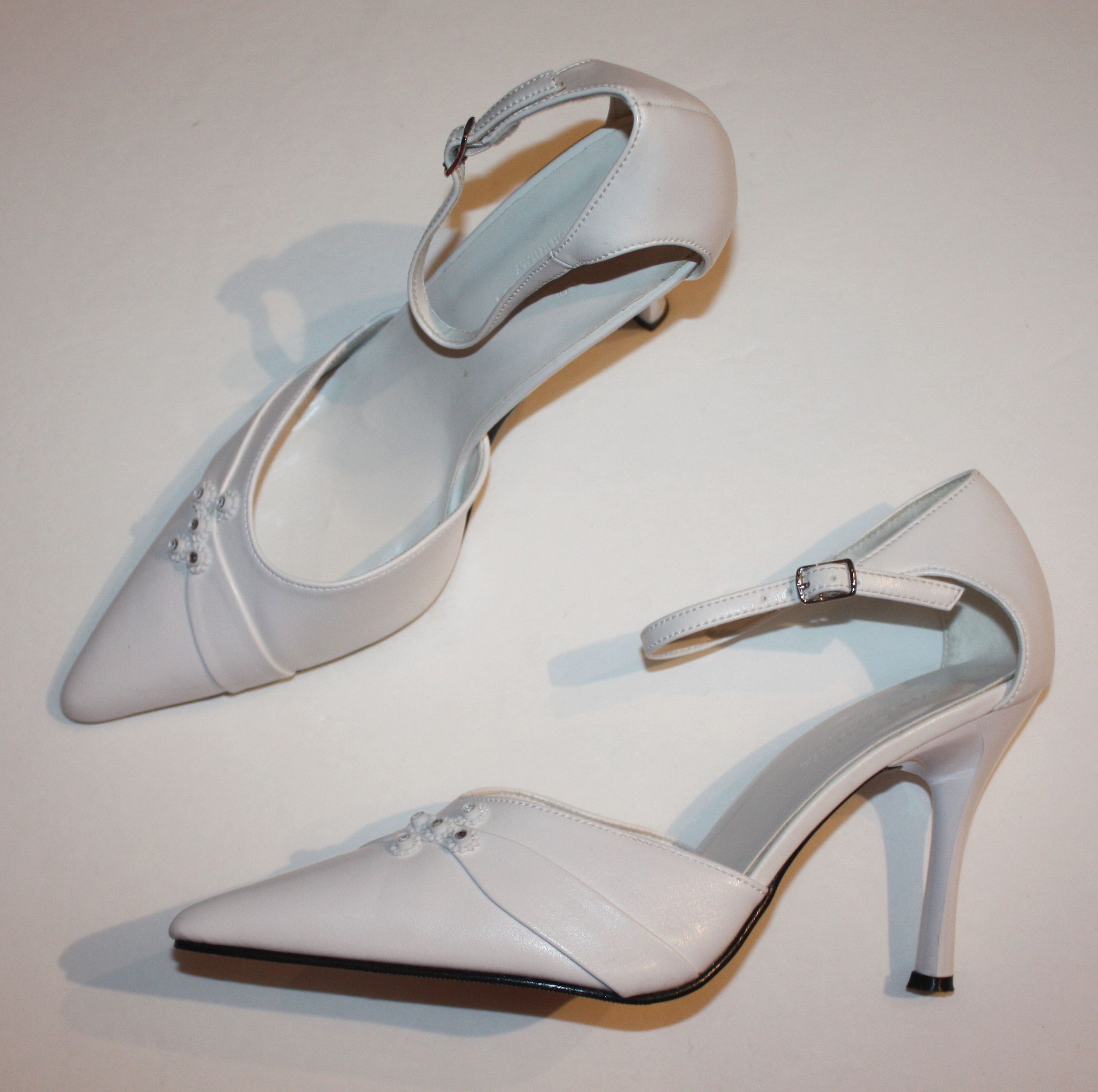 Other LP Louisa Peeress Design in Italy Women's White Heels Pumps | Grailed