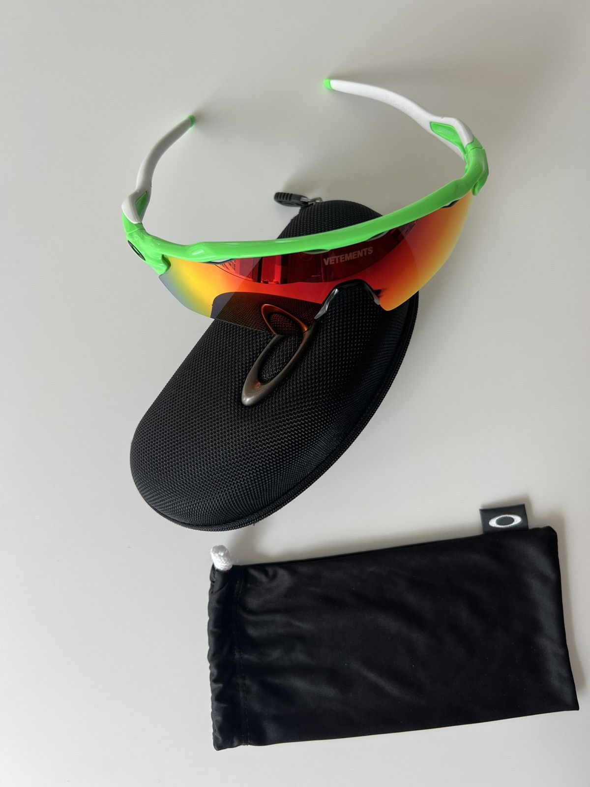Vetements SS19 Vetements x Oakley Sunglasses | Grailed