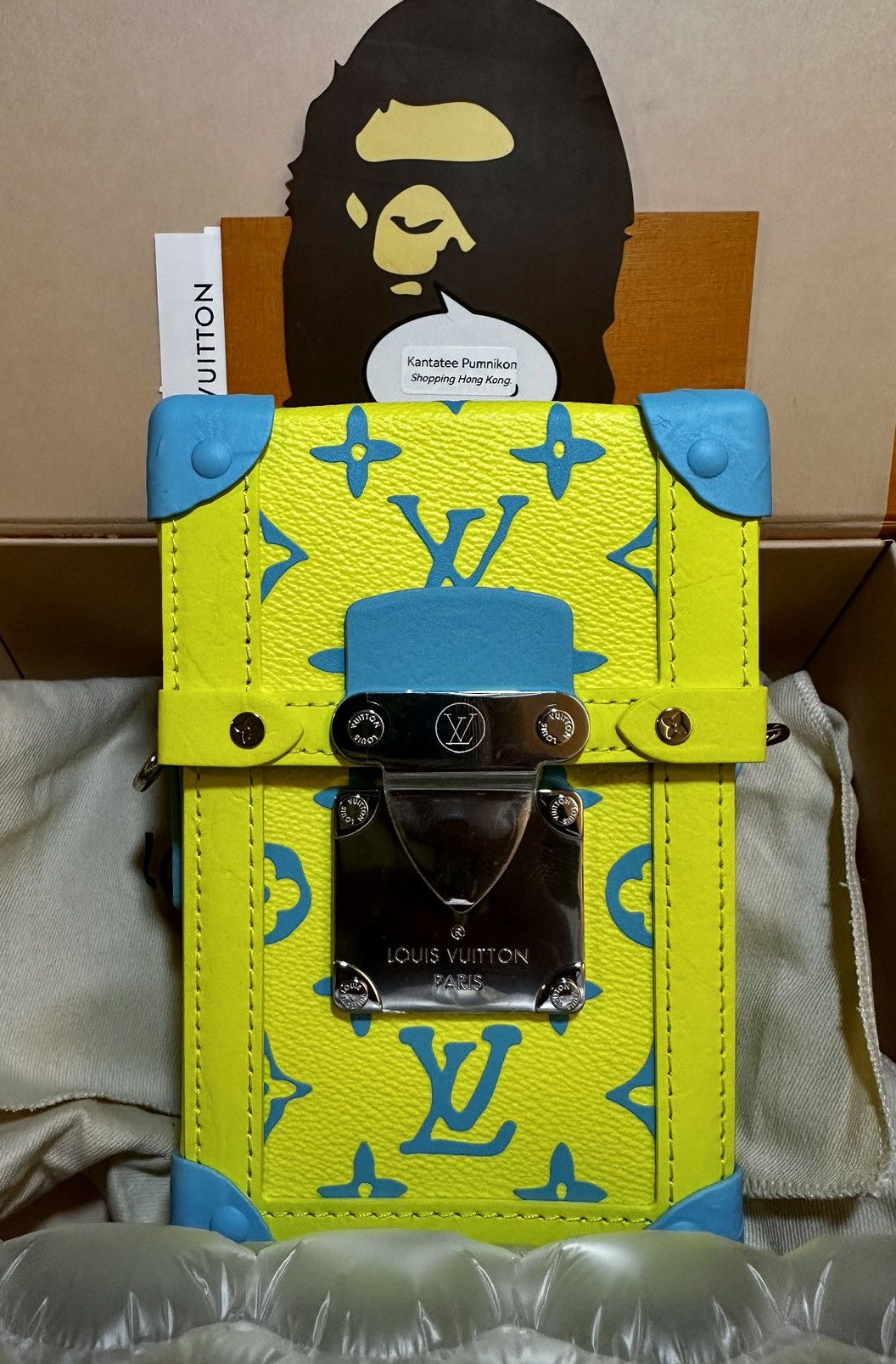 Louis Vuitton × Yayoi Kusama LOUIS VUITTON x YAOI VERTICAL TRUNK ...