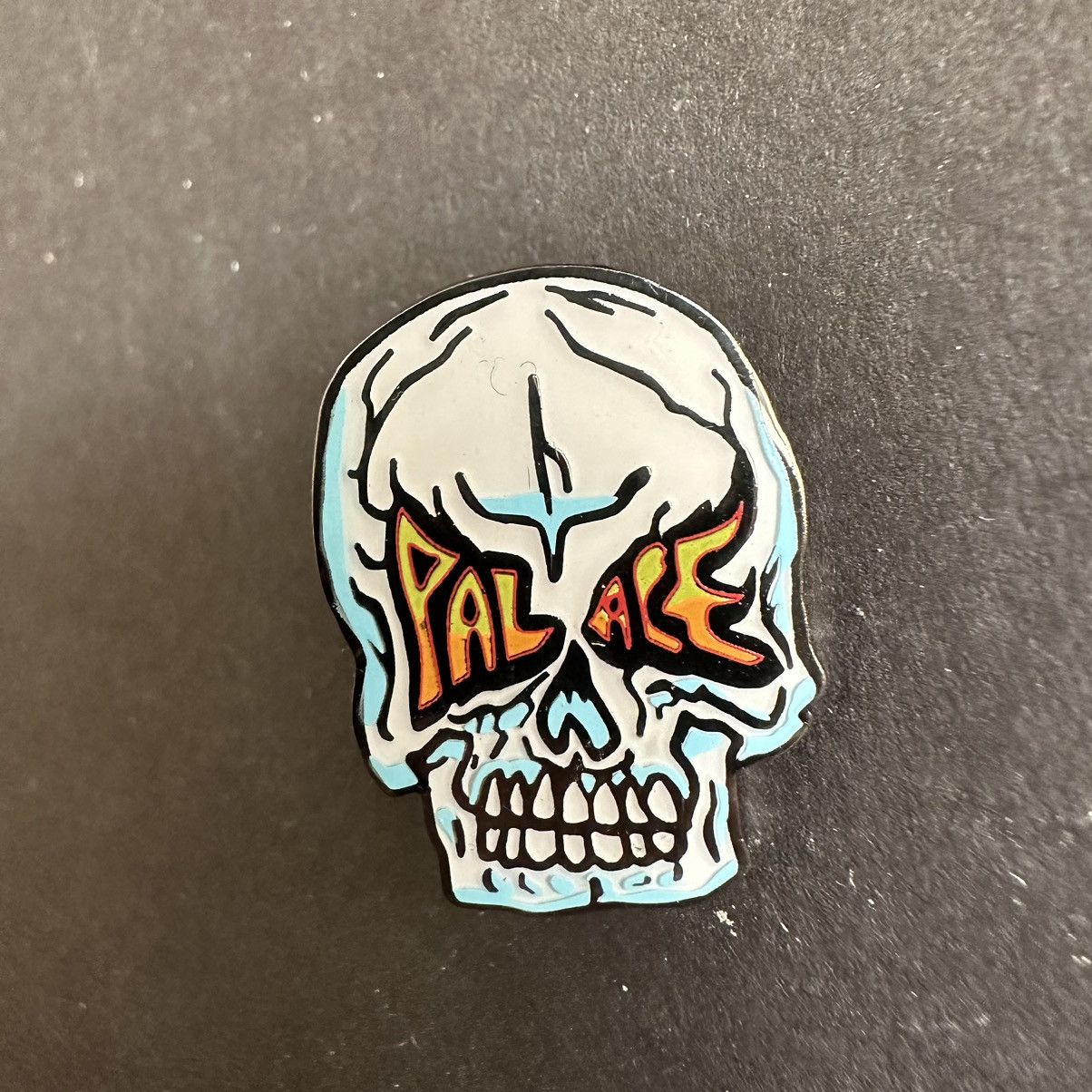 Palace Palace Skull Pin | Grailed
