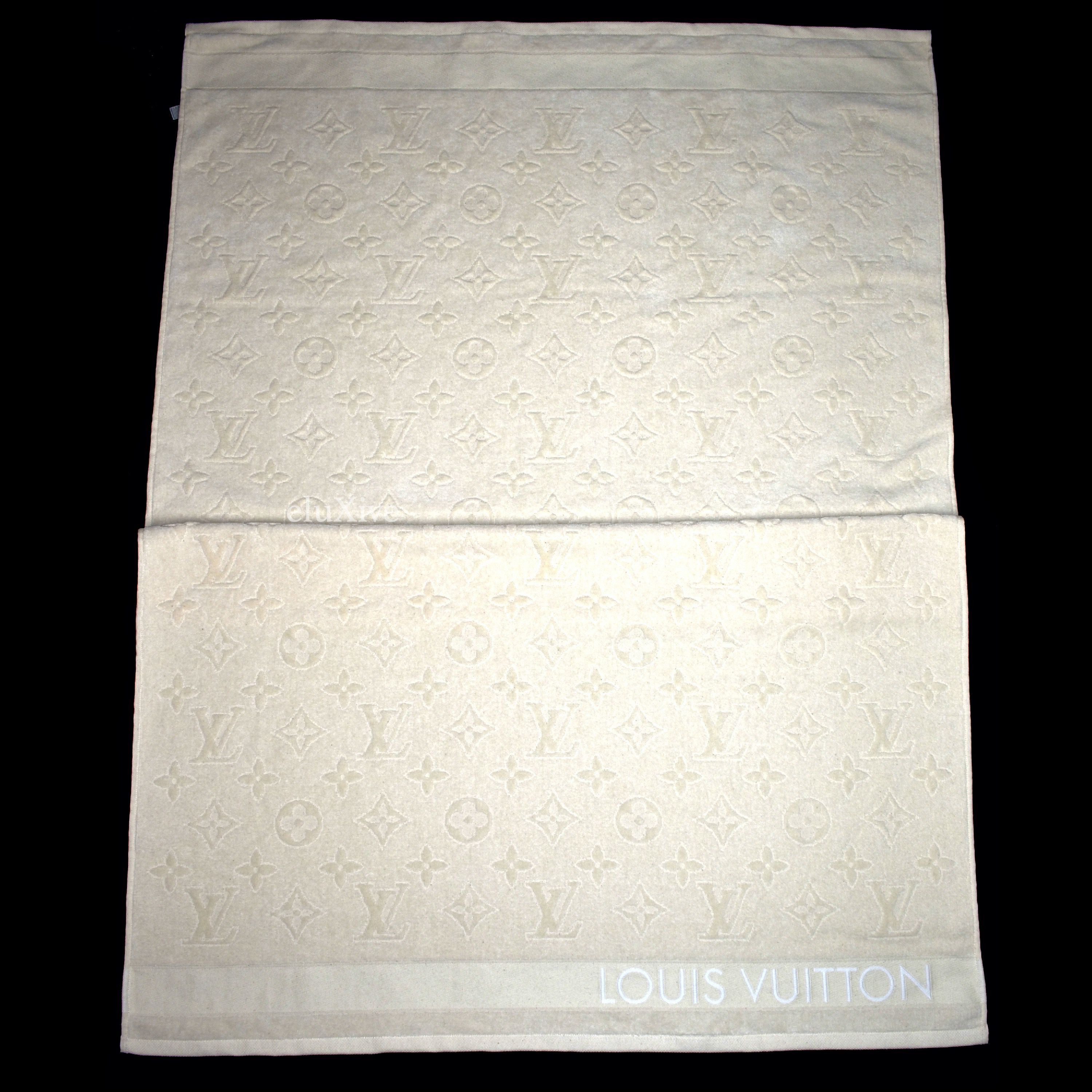 Louis Vuitton Louis Vuitton Cream White LV Monogram Beach Towel DS ...