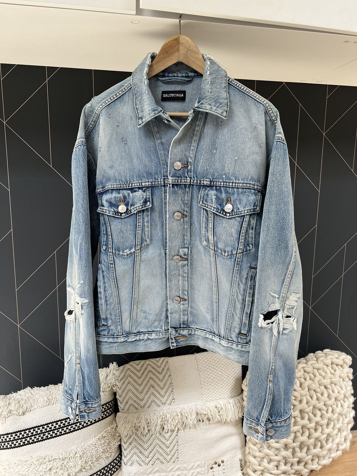 Balenciaga 🔥 REMOVING SOON🔥Balenciaga destroyed ripped denim jacket🔥 ...