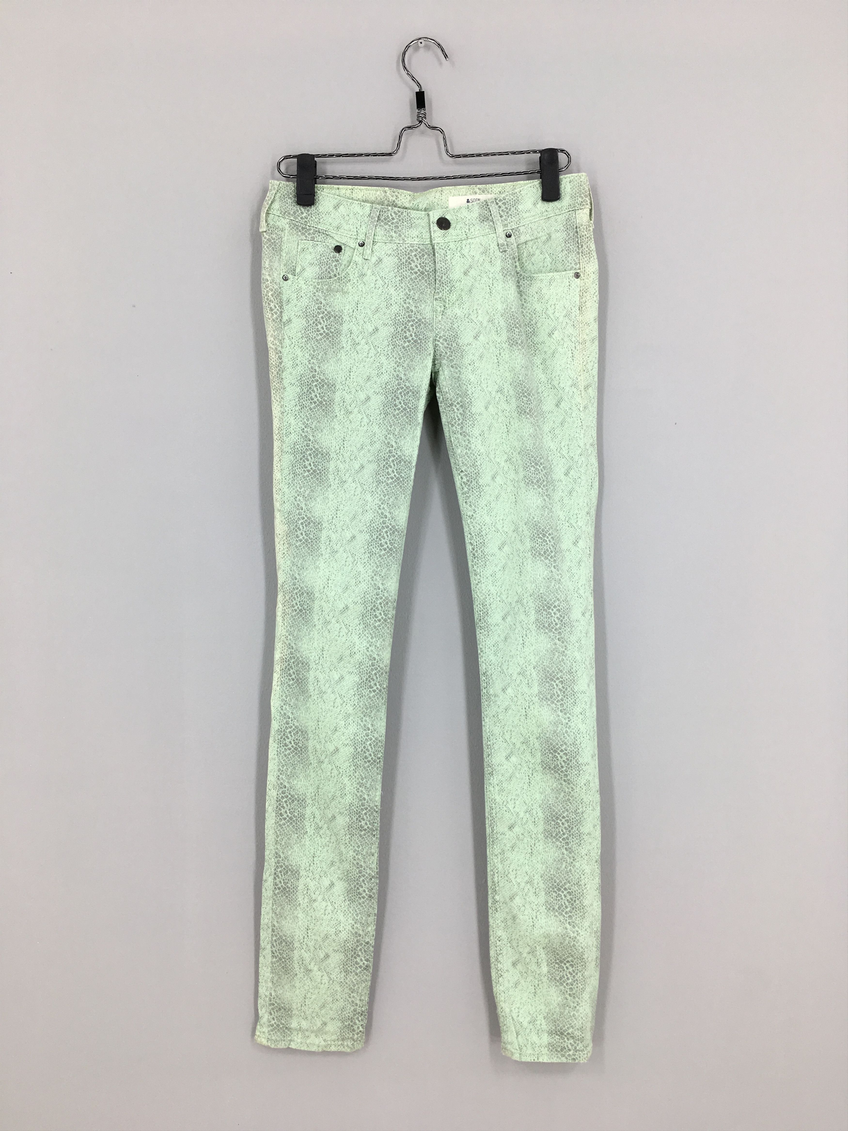 Art × Vintage Vintage Low Leg Slim Fit Multicolour Snake Pattern Pants ...