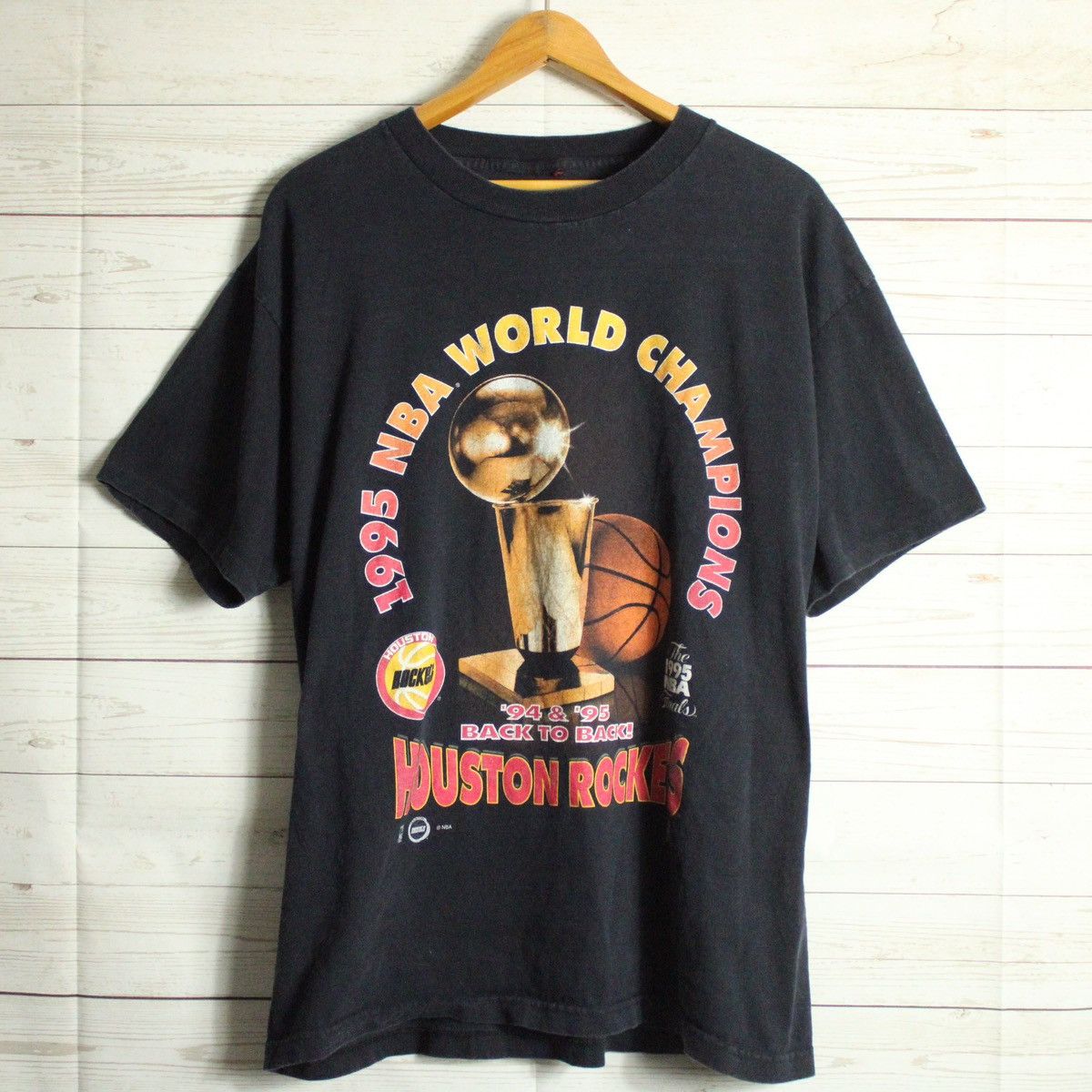 Vintage Vintage 1995 NBA finals Houston rockets trophy t-shirt | Grailed