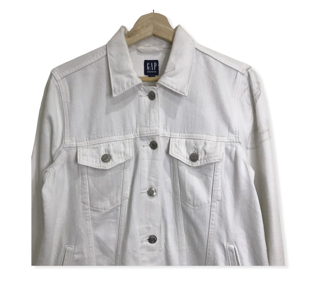 Denim Jacket × Gap × Streetwear Vintage Gap Trucker Denim Jacket 🧥 | Grailed