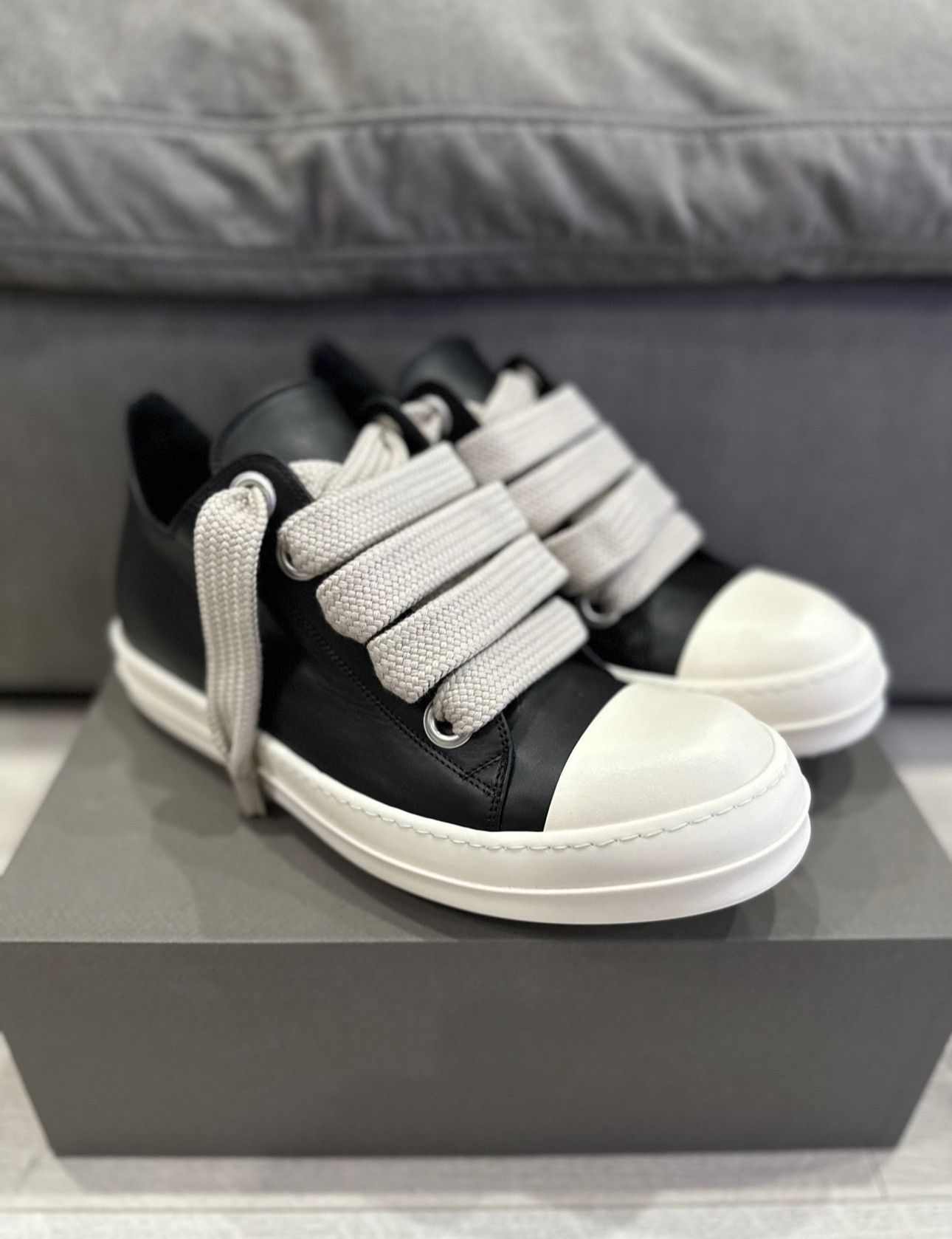Rick Owens RICK OWENS RAMONE SNEAKER JUMBO LACE LOW | Grailed