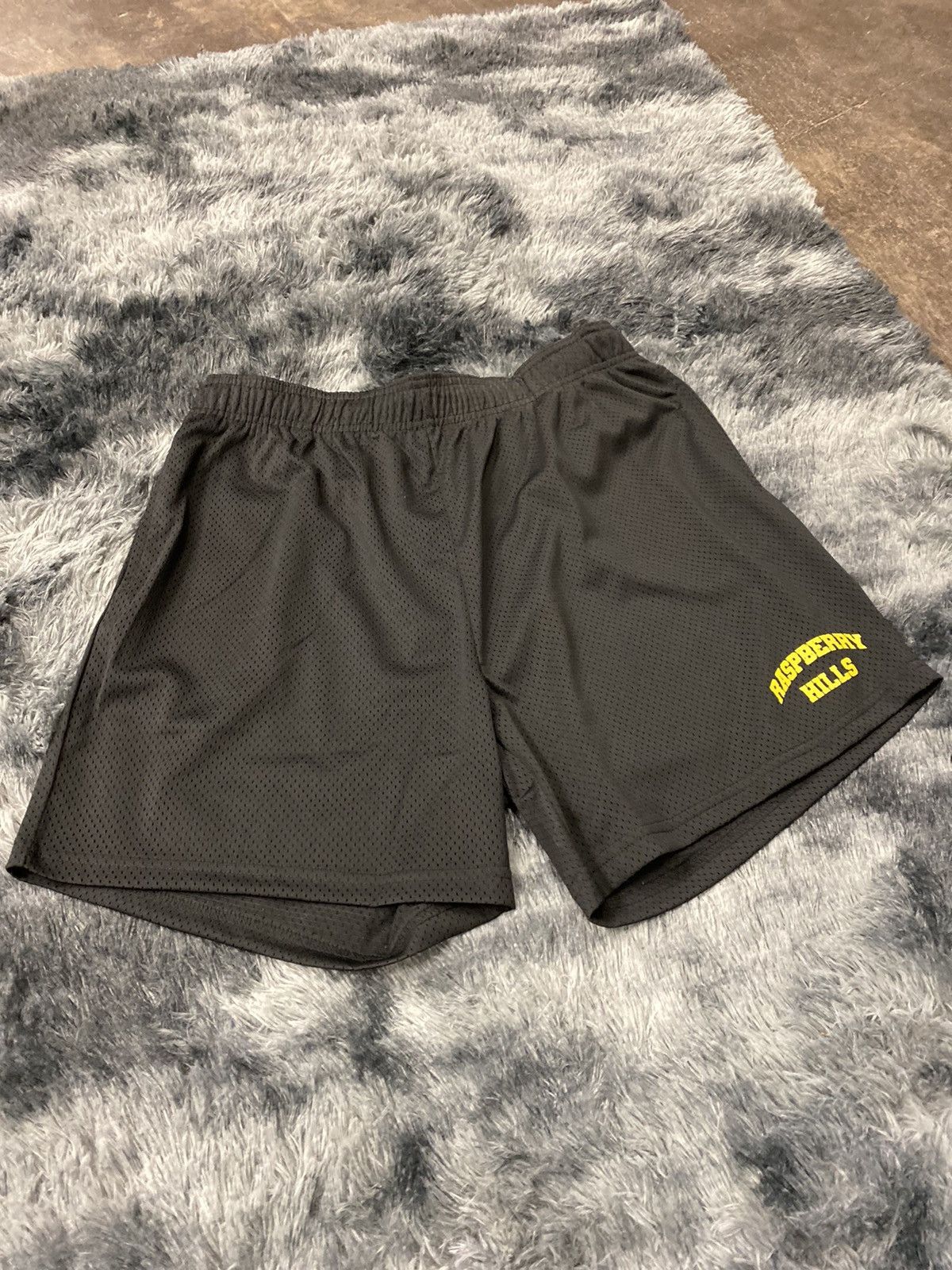 Streetwear THEGVGALLERY Raspberry Hills Mesh Shorts | Grailed