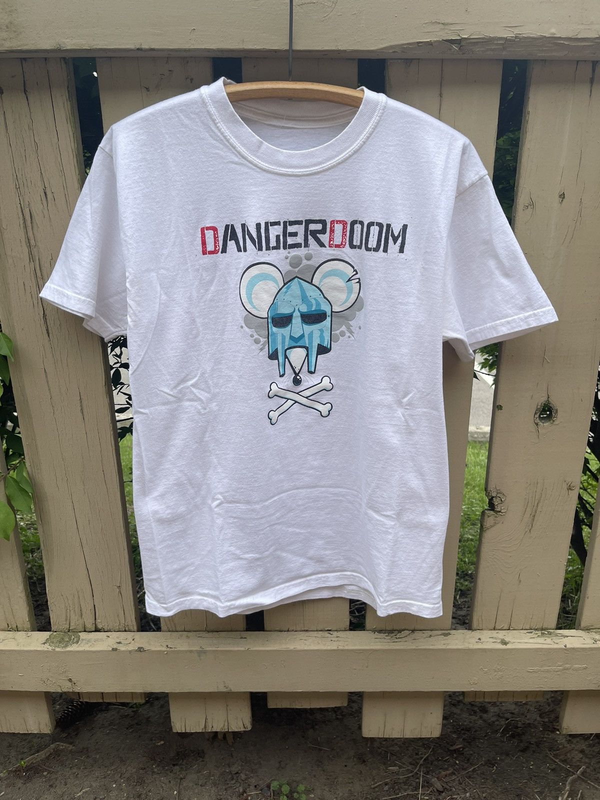 MF Doom × Vintage MF DOOM Danger Mouse DangerDOOM Vintage Rap T White L ...