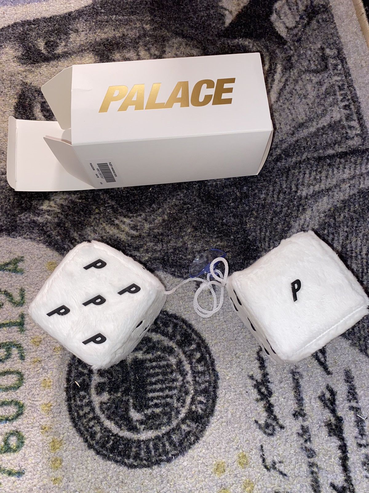 Palace FUZZY HANGING DICE WHITE | Grailed Palace FUZZY HANGING DICE WHITE | Grailed