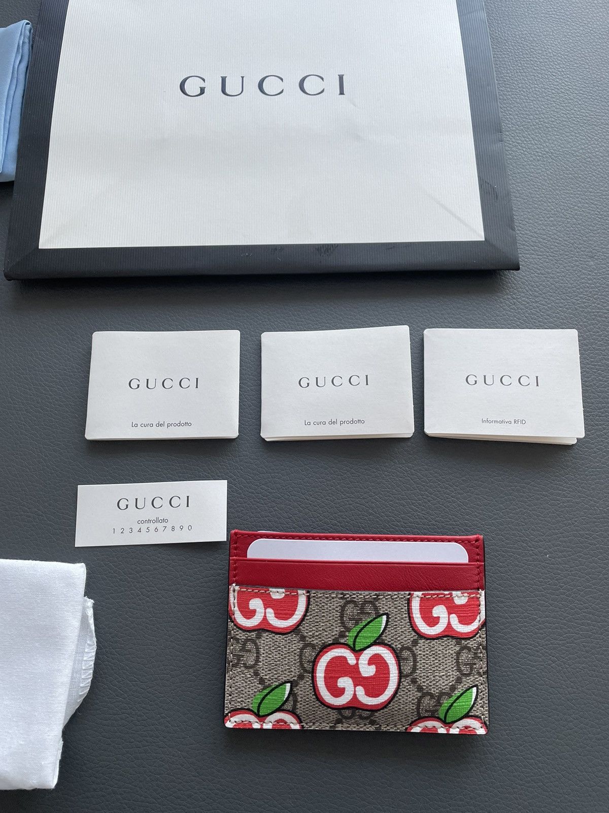 Gucci Brand NEW Gucci Apple Limited Edition Monogram Cardholder | Grailed
