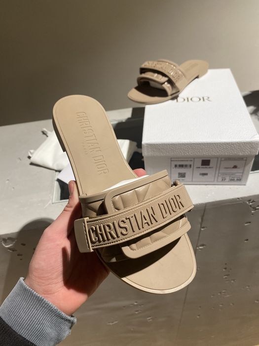 Dior BNWT Dior Dio(r)evolution Slide | Grailed