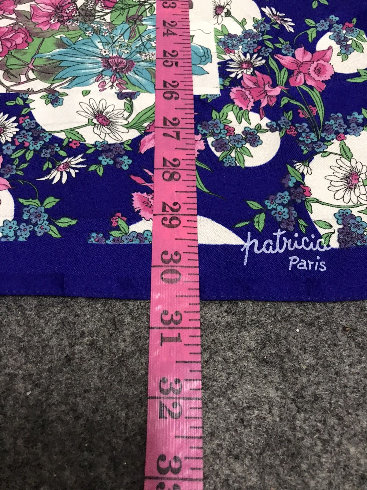 Art × Designer Collection × Vintage Vintage 90s Patricia Paris Silk ...