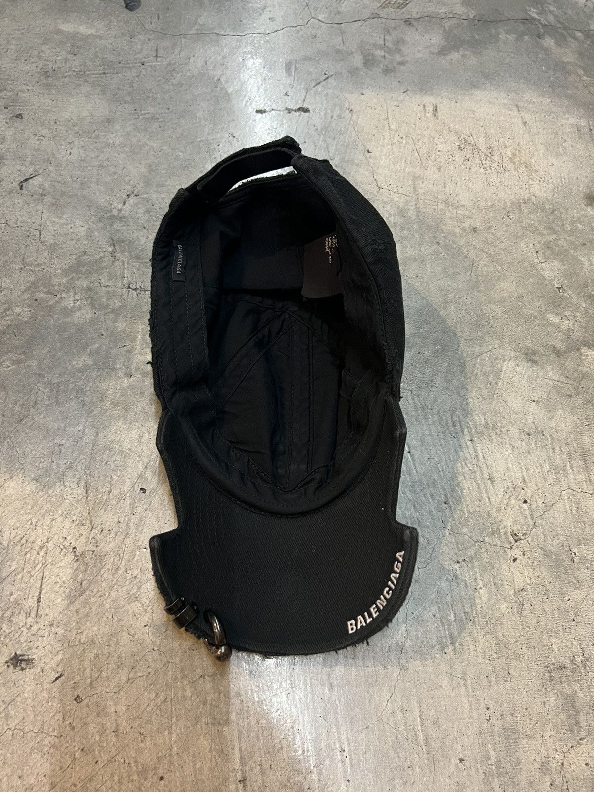 Balenciaga BALENCIAGA HEAVY PIERCING CAP SS23 WITH NOTCH DEMNA | Grailed