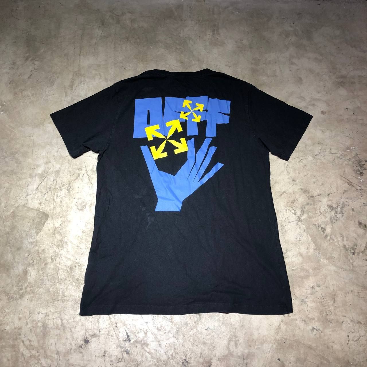 Off-White Off-White Hands Arrows Tee | Grailed