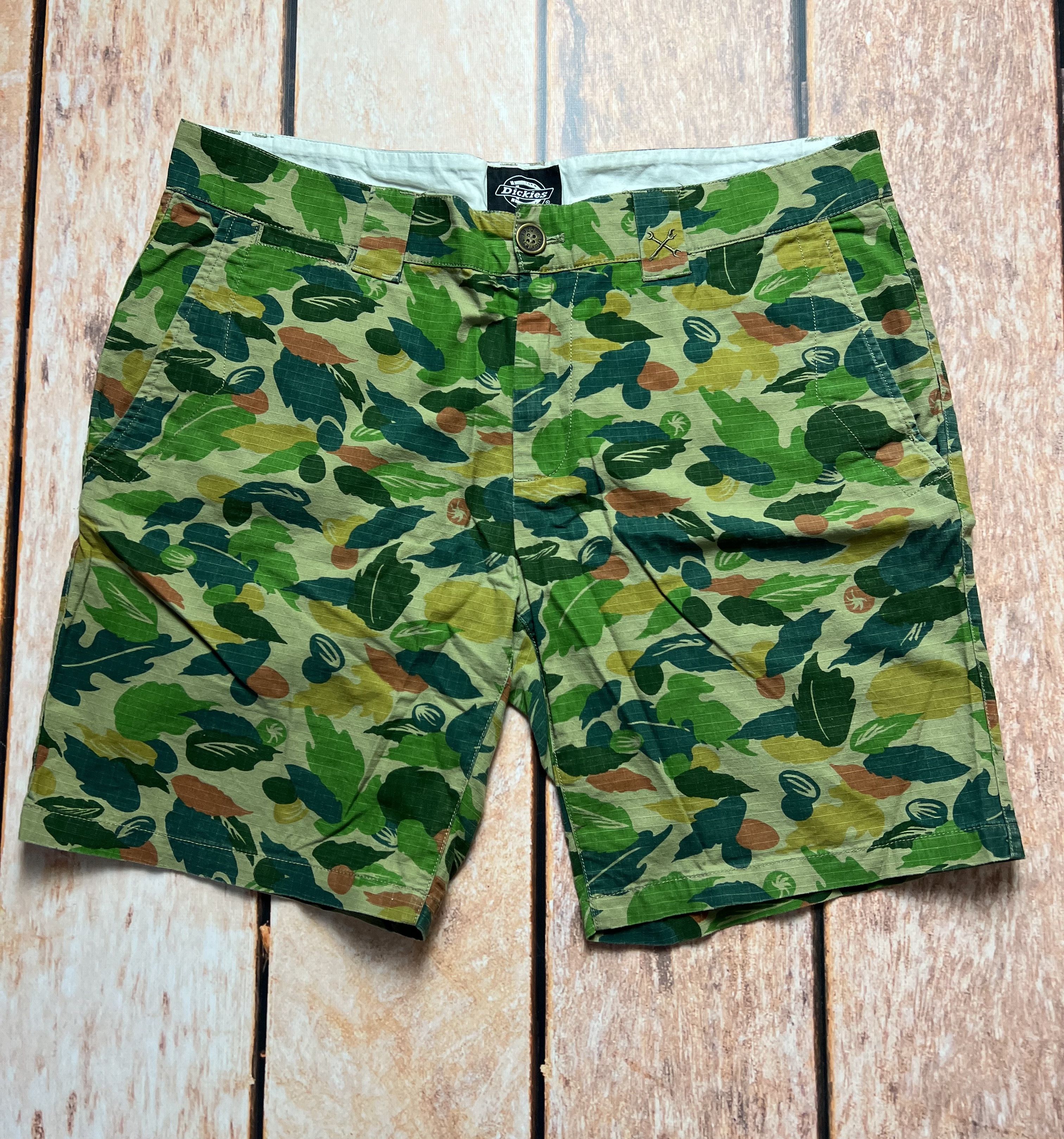 Dickies × Streetwear Rare shorts from Dickies in Como color | Grailed