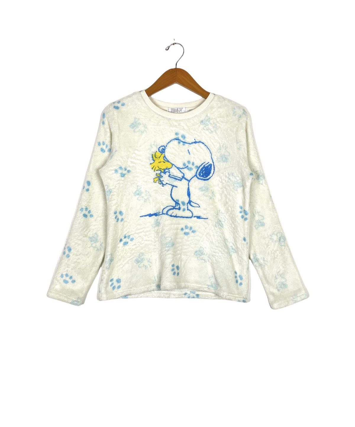 Peanuts Rare‼️ Peanuts Snoopy Fleece Large Size (Women Size) | Grailed