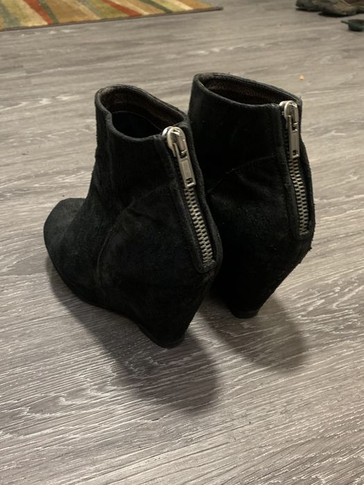 Rick Owens Rick Owens Archive Blistered Leather Backzip Wedges | Grailed