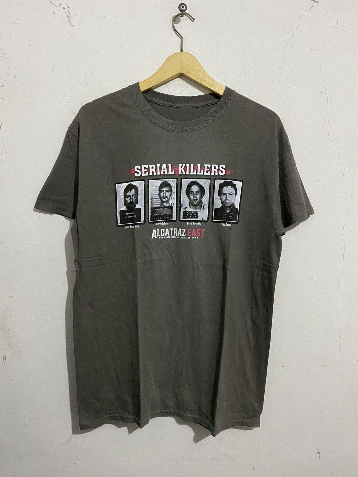 Streetwear × Vintage Vintage Serial Killer USA Crime Tee | Grailed