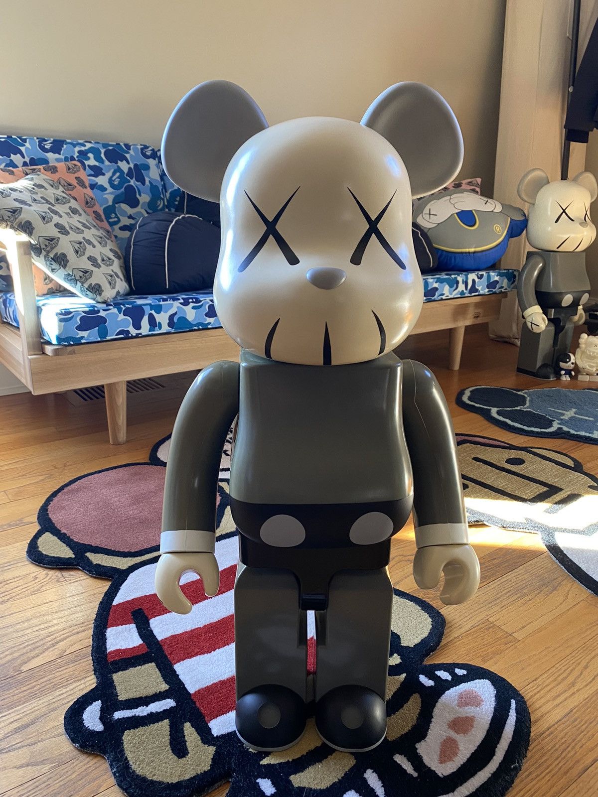 Kaws × Medicom Bearbrick Kaws 1000% bearbrick 2002 | Grailed