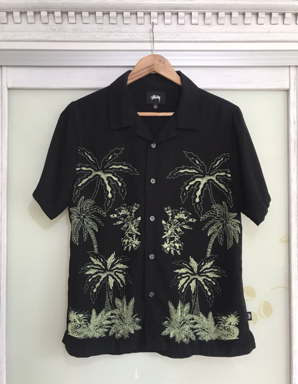 Streetwear × Stussy Stussy Palm Tree Black Shirt | Grailed