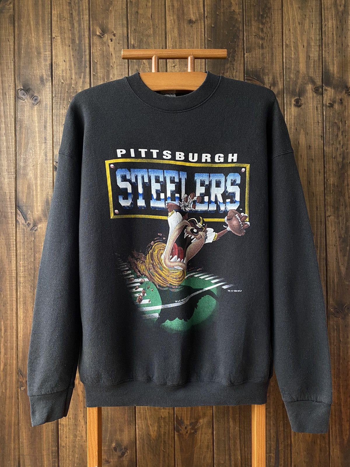 NFL × Vintage × Warner Bros Vintage 1993 Taz Pittsburgh Steelers NFL ...