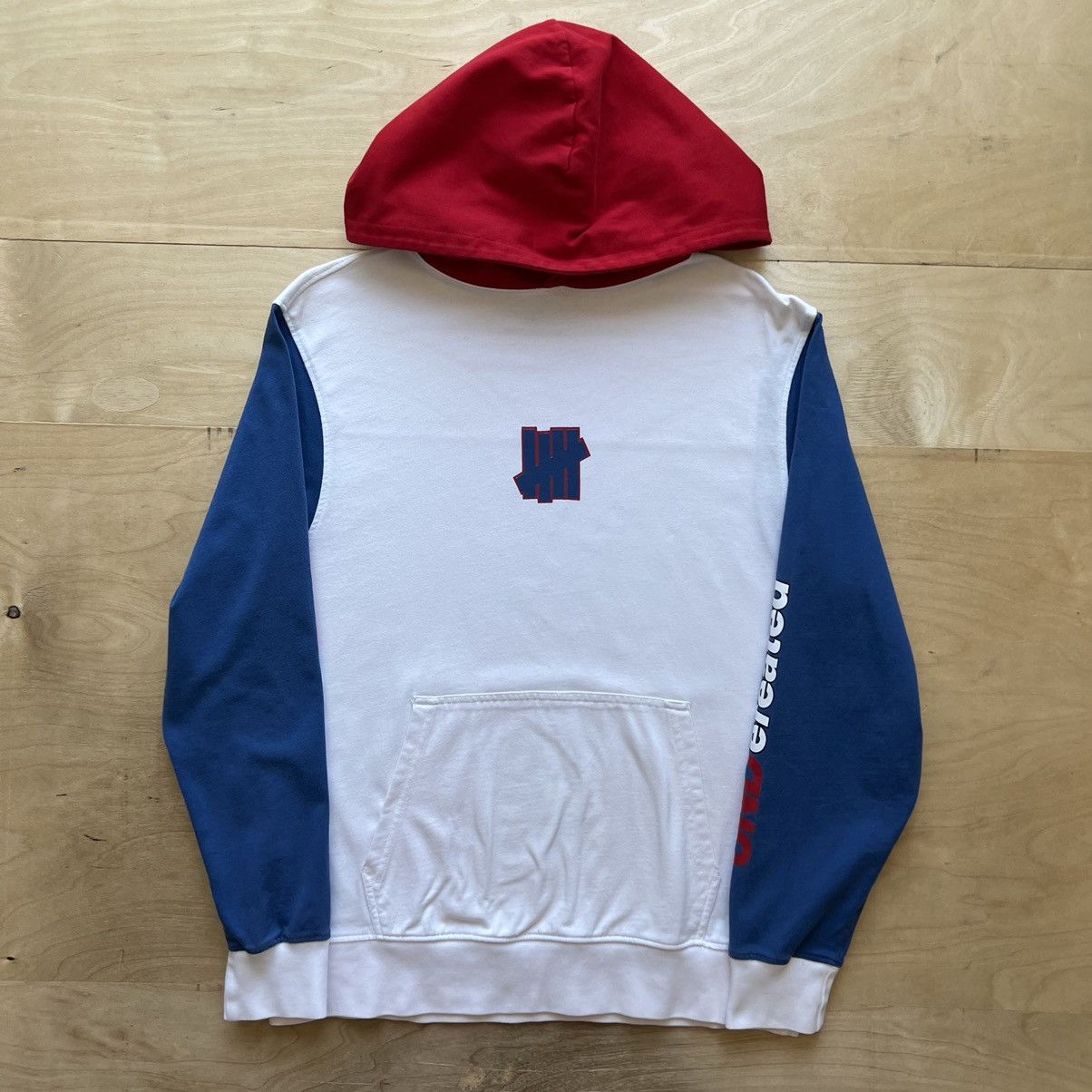 Streetwear × Undefeated Undefeated Hooded Shirt S White Long Sleeve ...