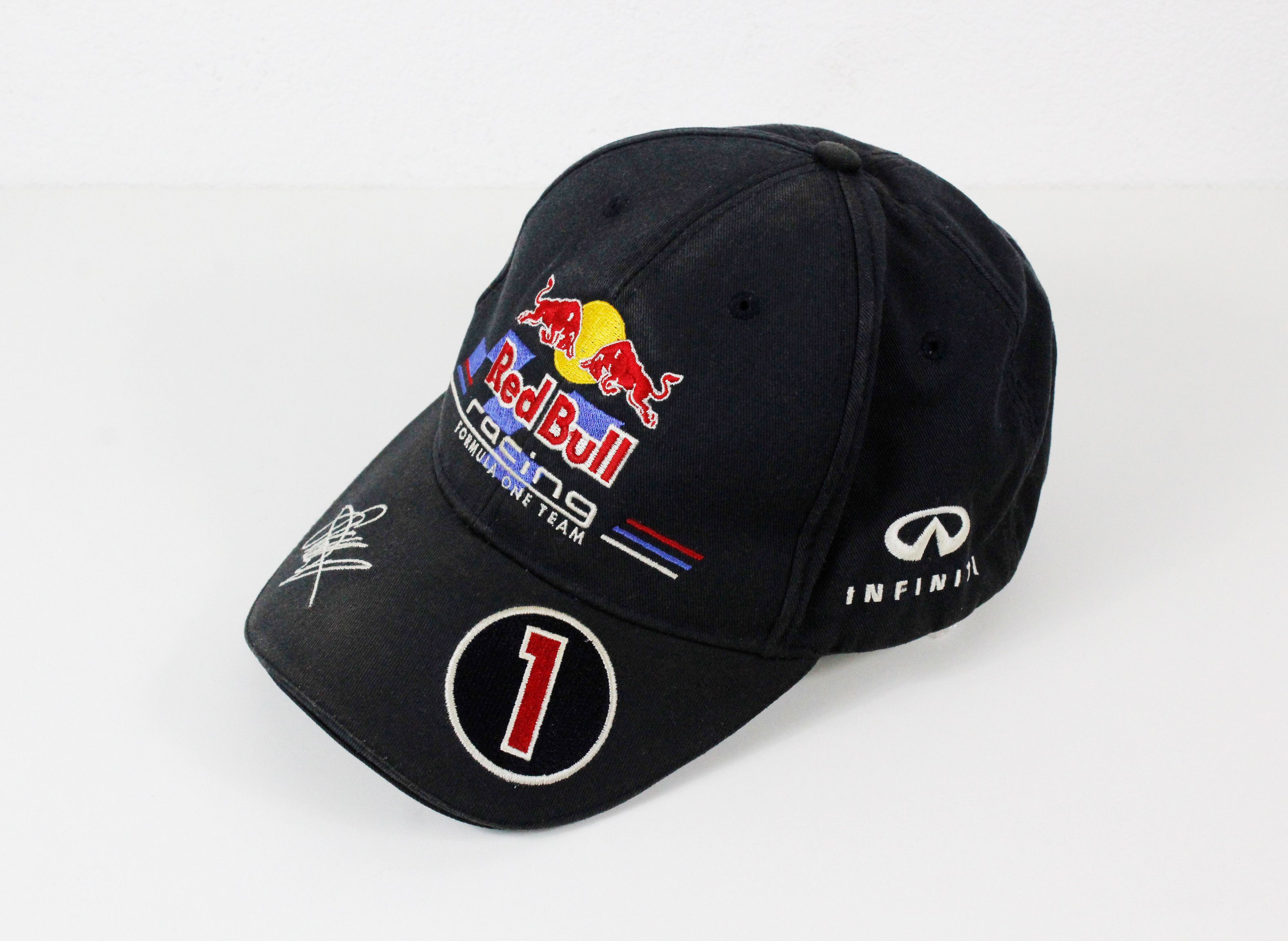 Formula 1 × Red Bull Red Bull Racing Formula 1 Uno Infiniti Pepe Jeans ...