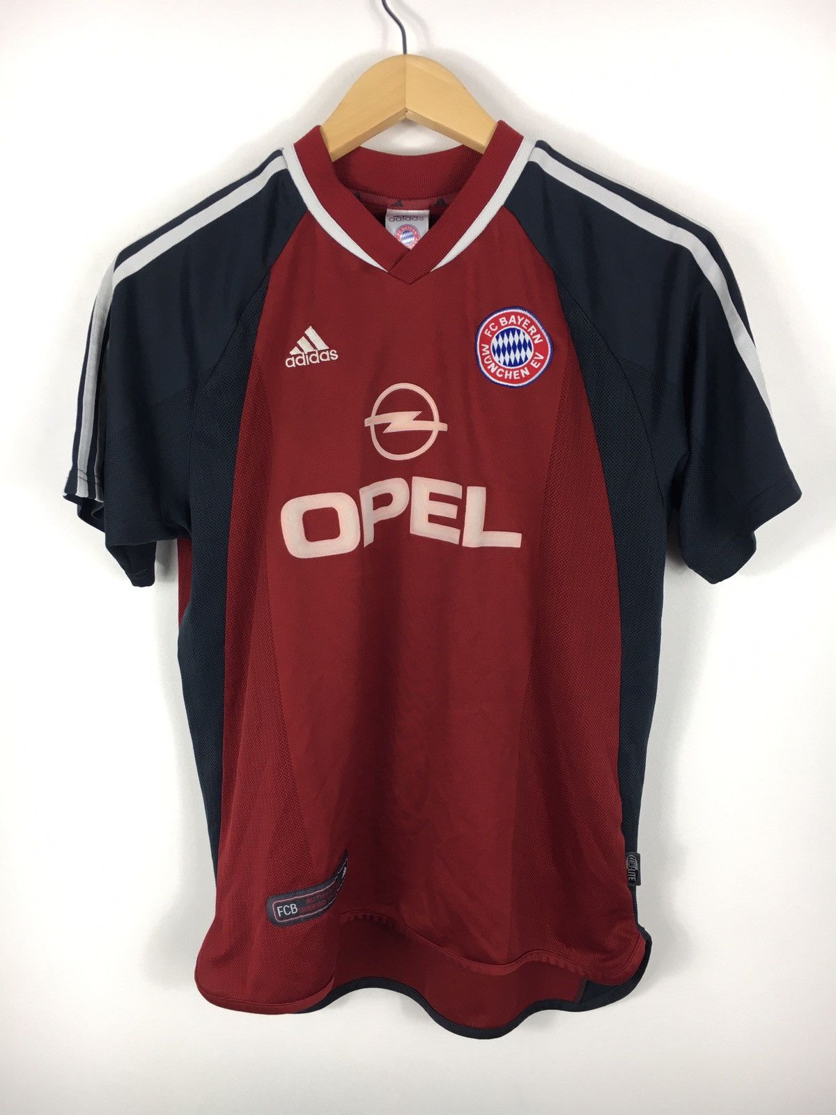 Vintage Bayern Munich 2001/02 Home Jersey 7 Scholl | Grailed