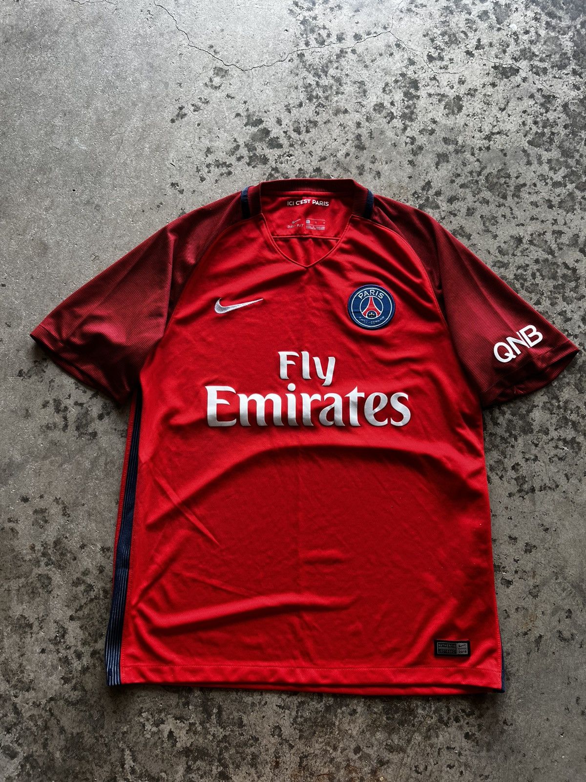 Nike Large 2016 red PSG Paris saint germain Nike soccer jersey | Grailed