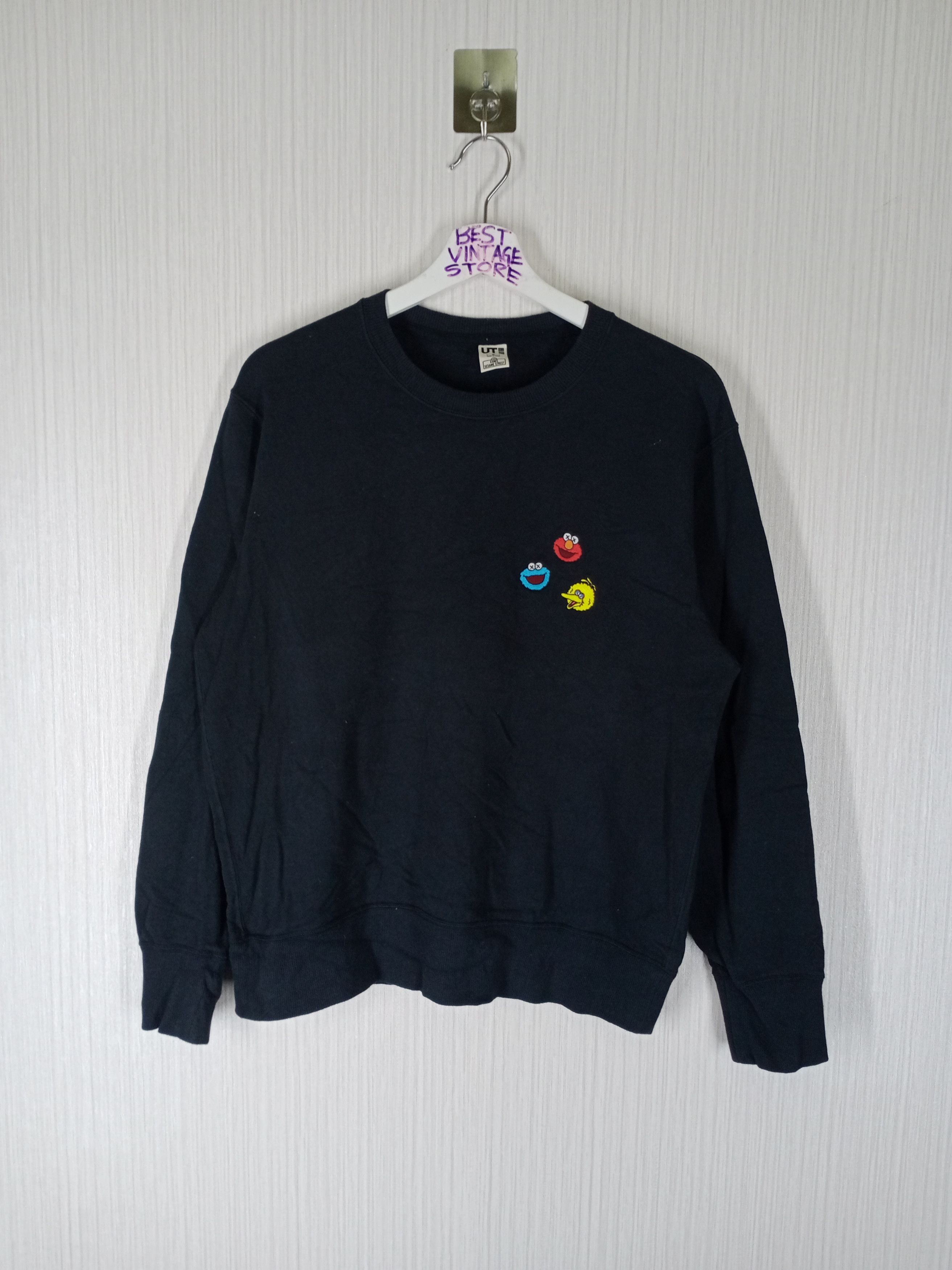 Uniqlo Collaboration Kaws X Sesame Street X Uniqlo Elmo Crewneck | Grailed